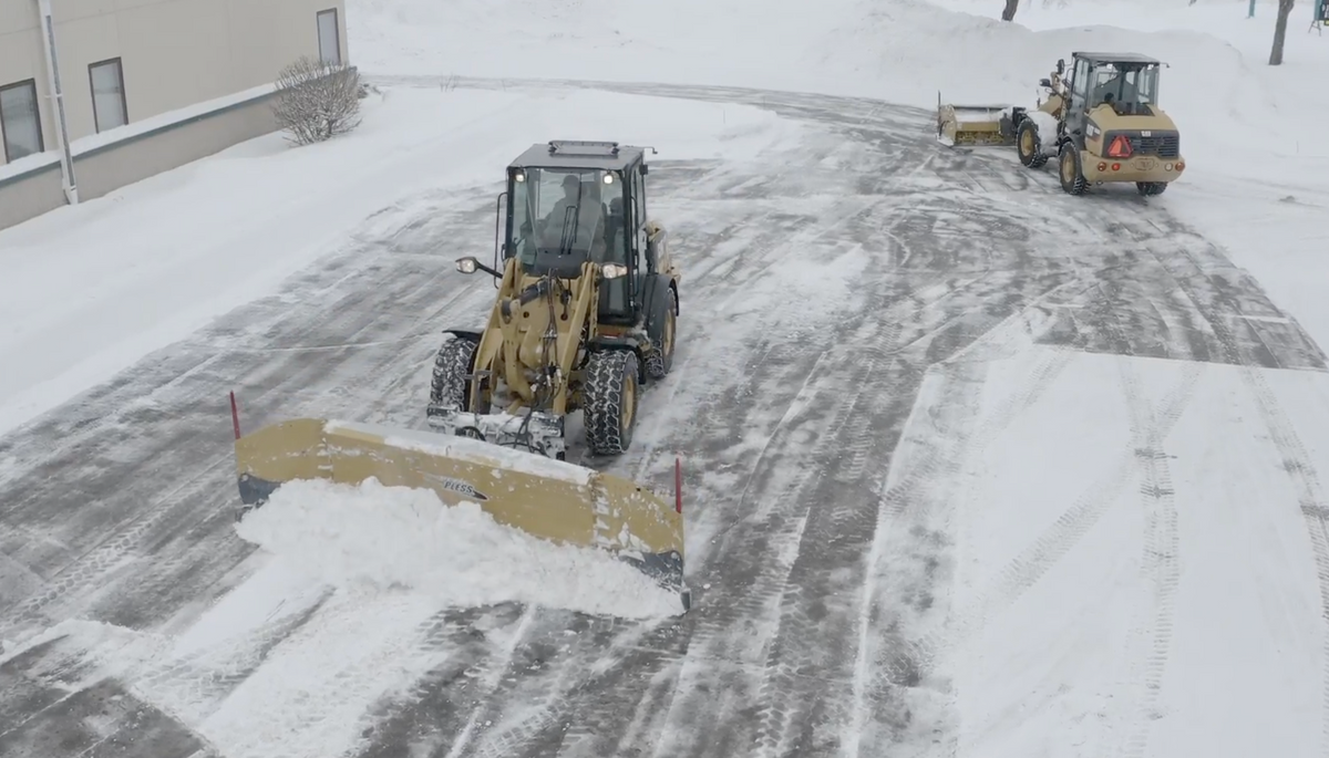 How to Maximize Your Efficiency with Snow Plow Attachments – Storm ...