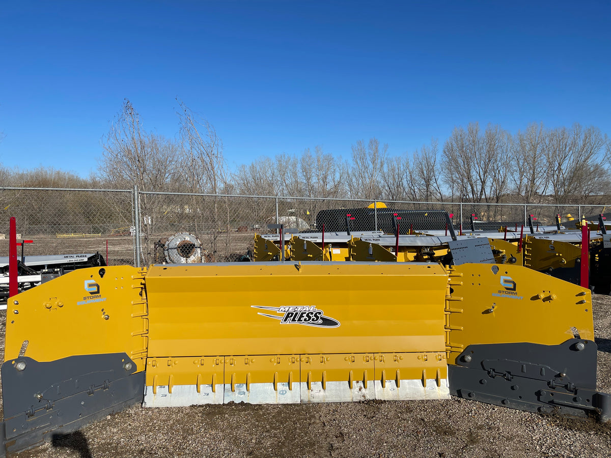 Metal Pless PlowMaxx PLBH 0736-13 LE – Shop In Stock Plows – Storm ...