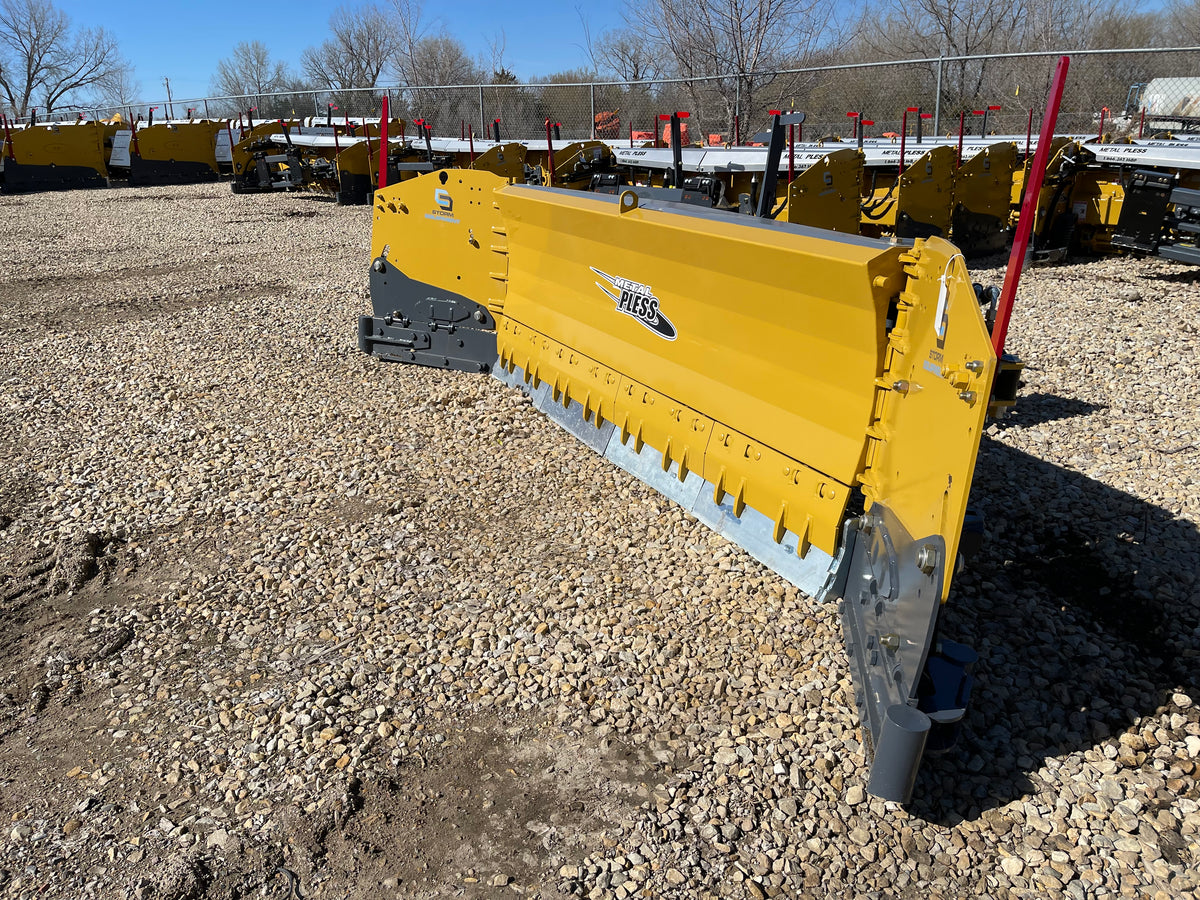 Metal Pless PlowMaxx PLSS 0830-13 LE Snow Plow – Shop Now – Storm Equipment